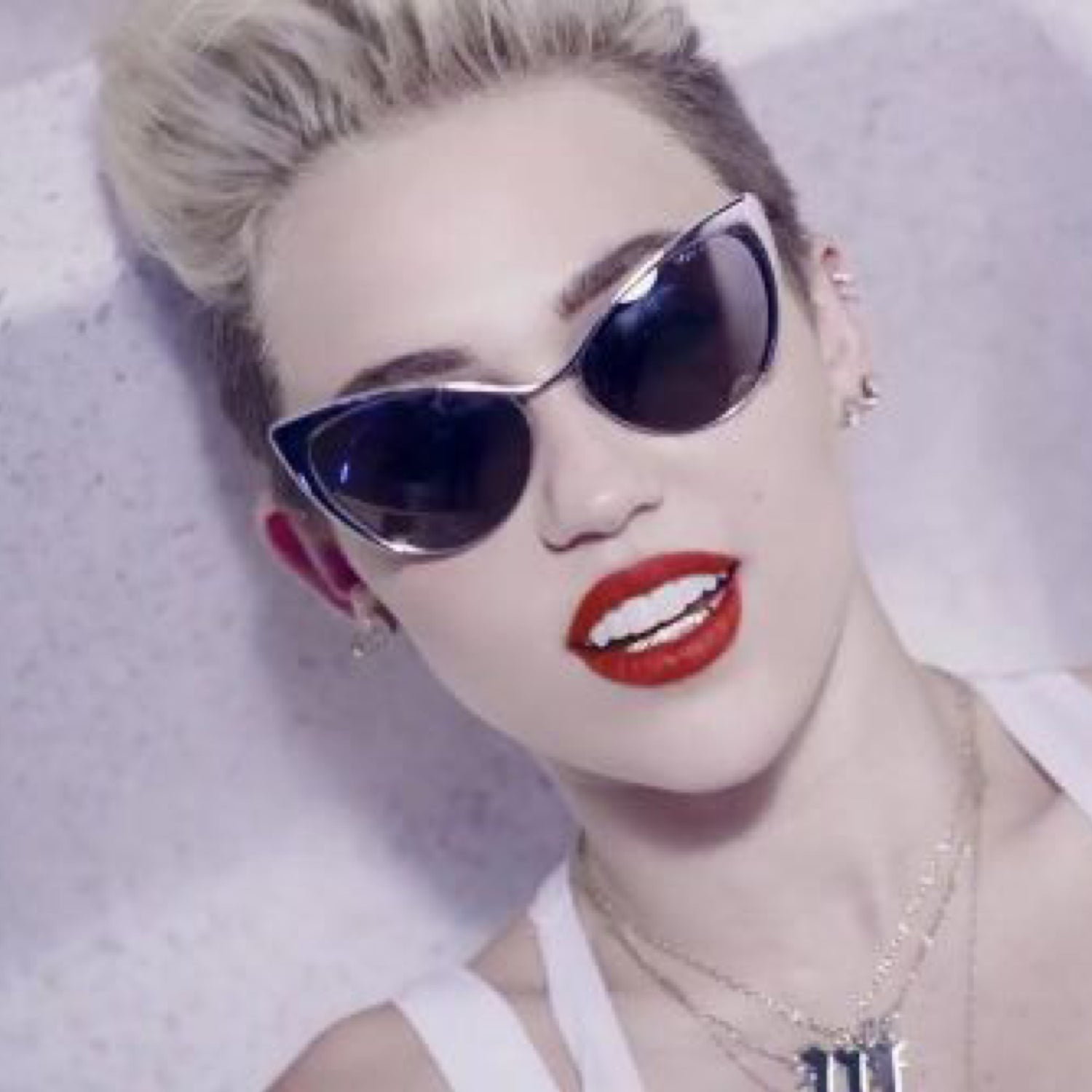 Reviving Retro Cool: Embrace the Micro Sunglasses Trend | Explore Round ...